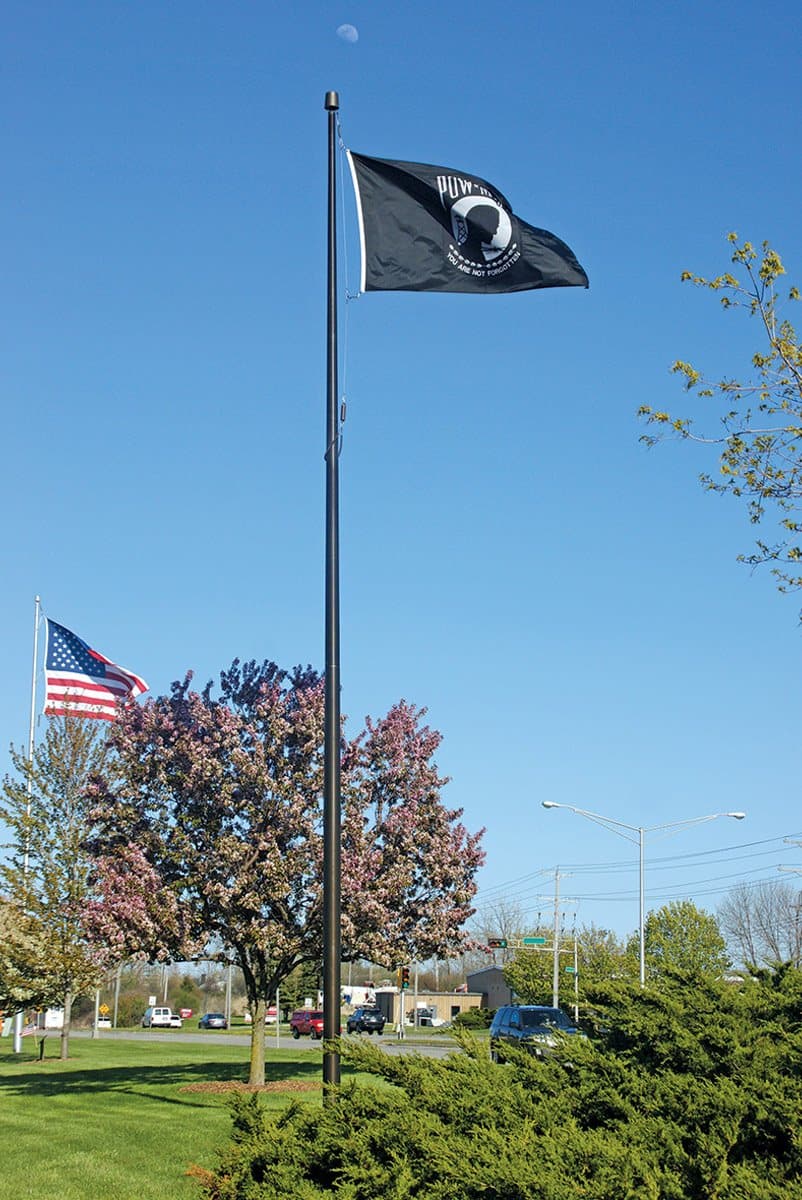 25 ft. Commercial Flagpole with Internal Cable Halyard Rated At 117 mp