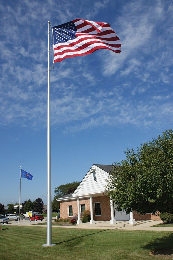 25 ft. Commercial Flagpole with Internal Cable Halyard Rated At 117 mp